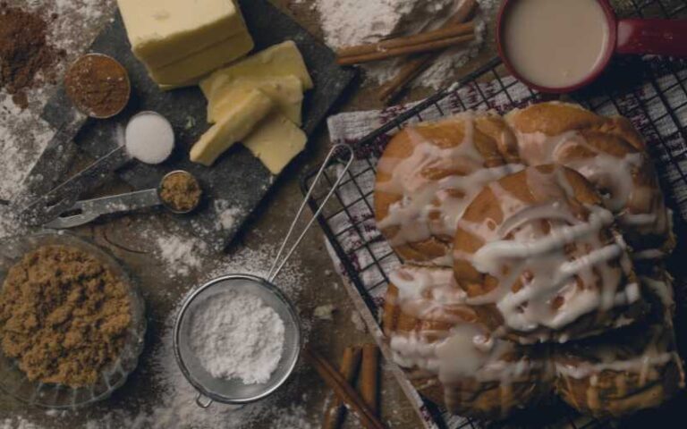 10 Cheap Restaurant Franchises To Own (Updated for 2025)