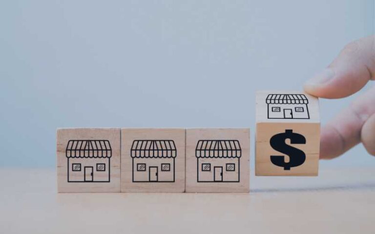 10 Cheap Restaurant Franchises To Own in 2025 | FranchiseCoach